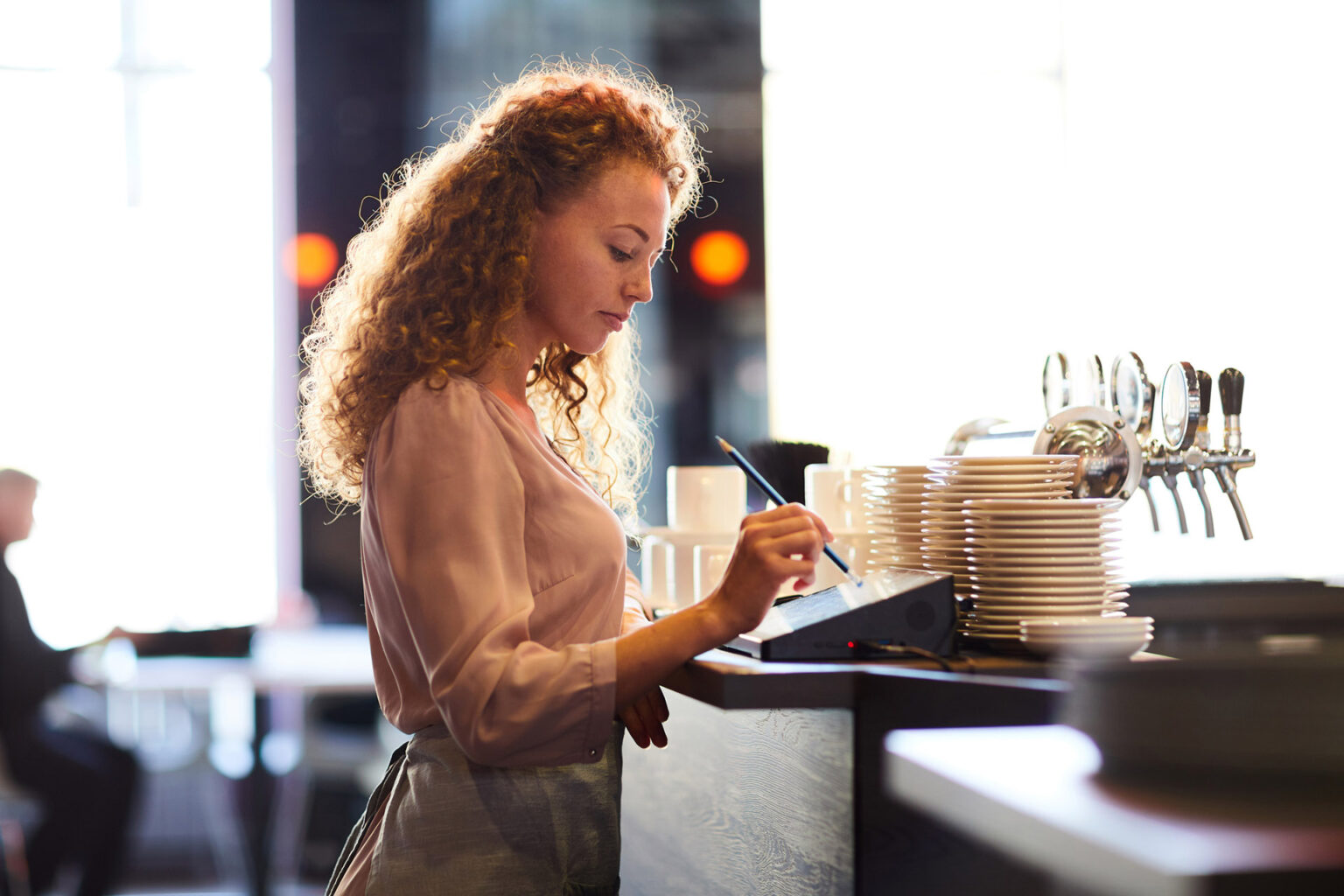 How self-service kiosks improve casual dining operations - TISSL